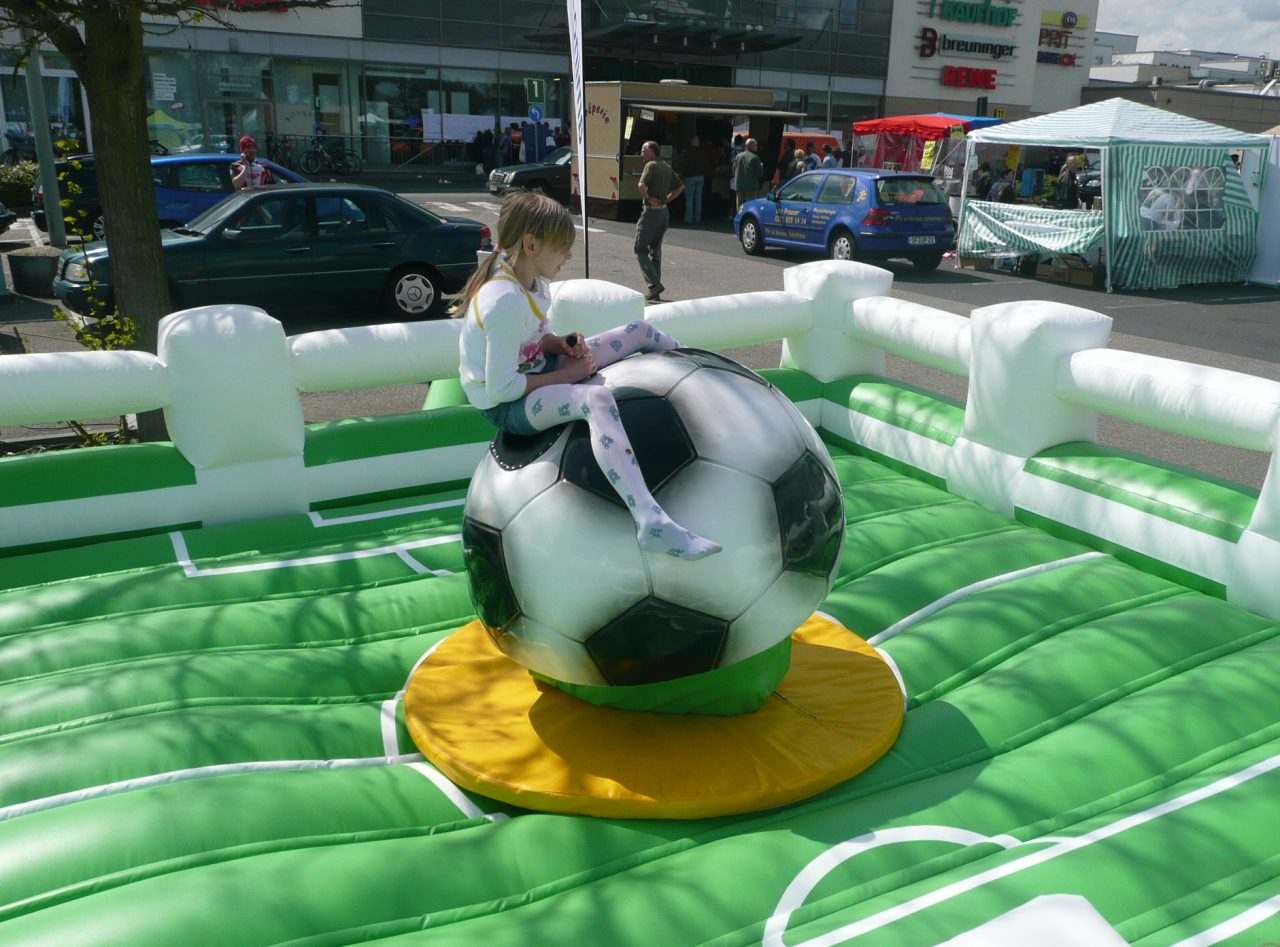 Fussballriding | Funtime Events - Hits for kids